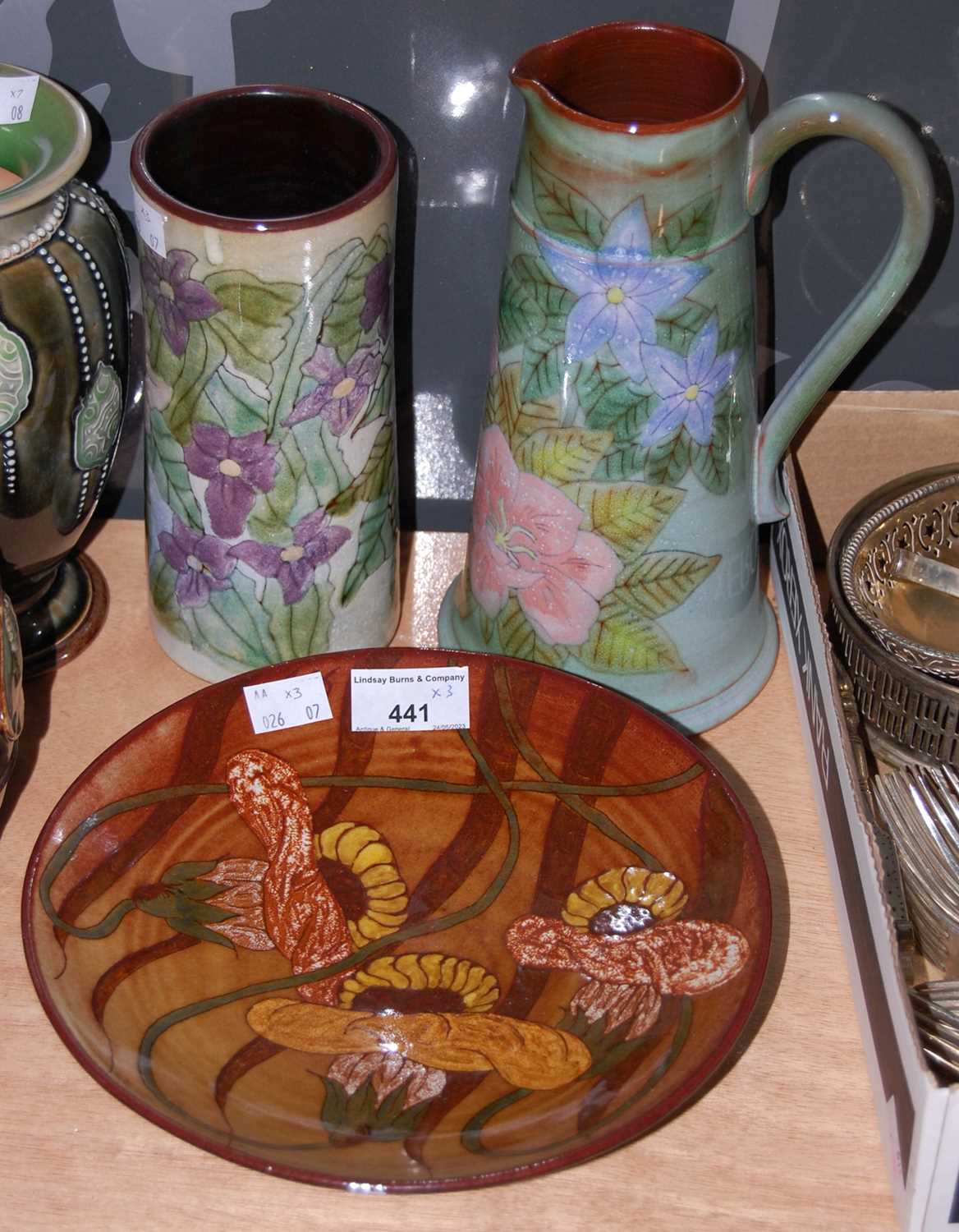 Lot 441 - Three pieces of Chelsea pottery to include a