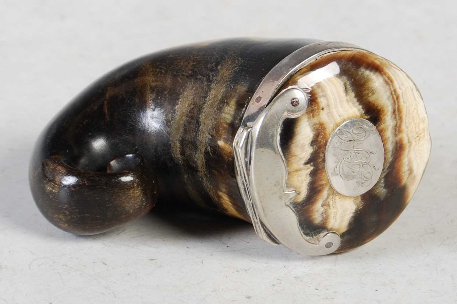 Lot 377 - An early 19th century Scottish curly horn