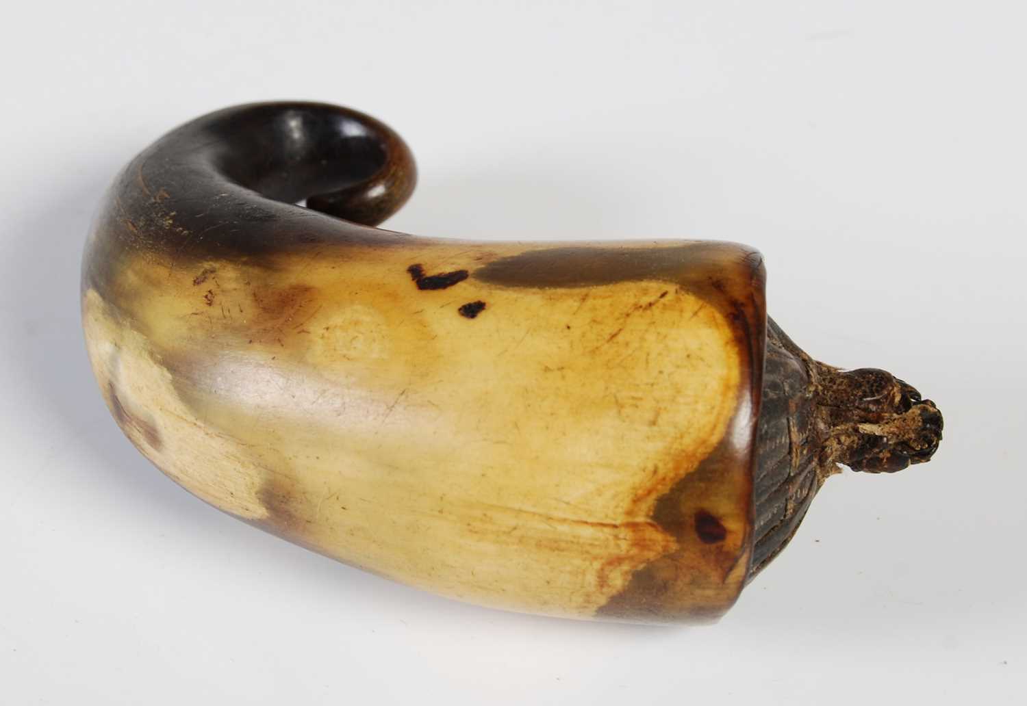 Lot 303 - A late 18th century Scottish curly horn