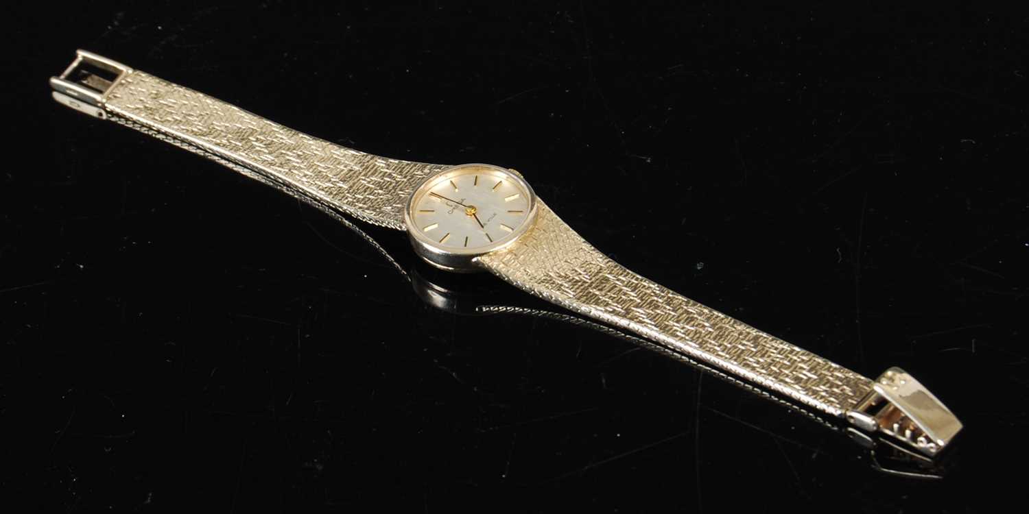 Lot 211 - A ladies 9ct gold Omega Deville bracelet