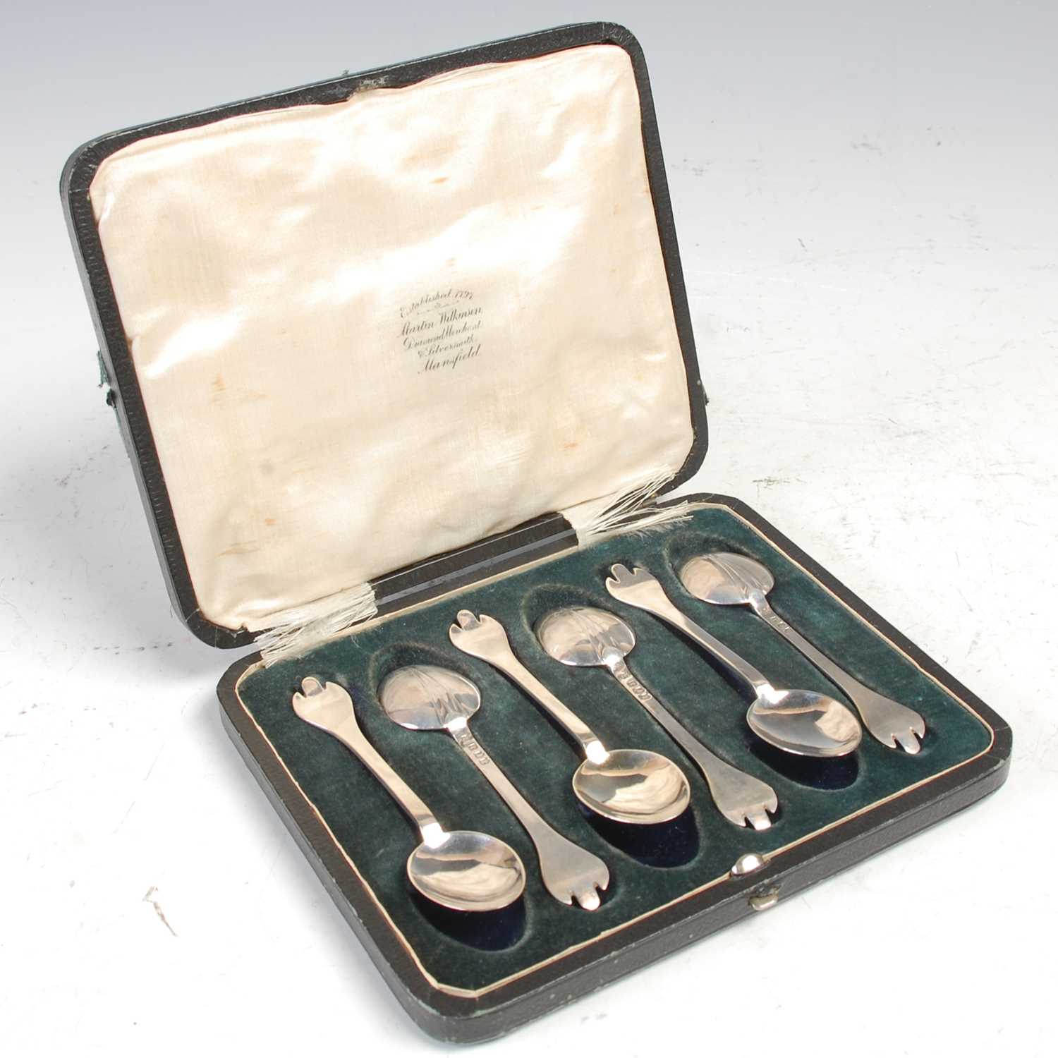 Lot 477 - A cased set of six Dublin silver trefid end