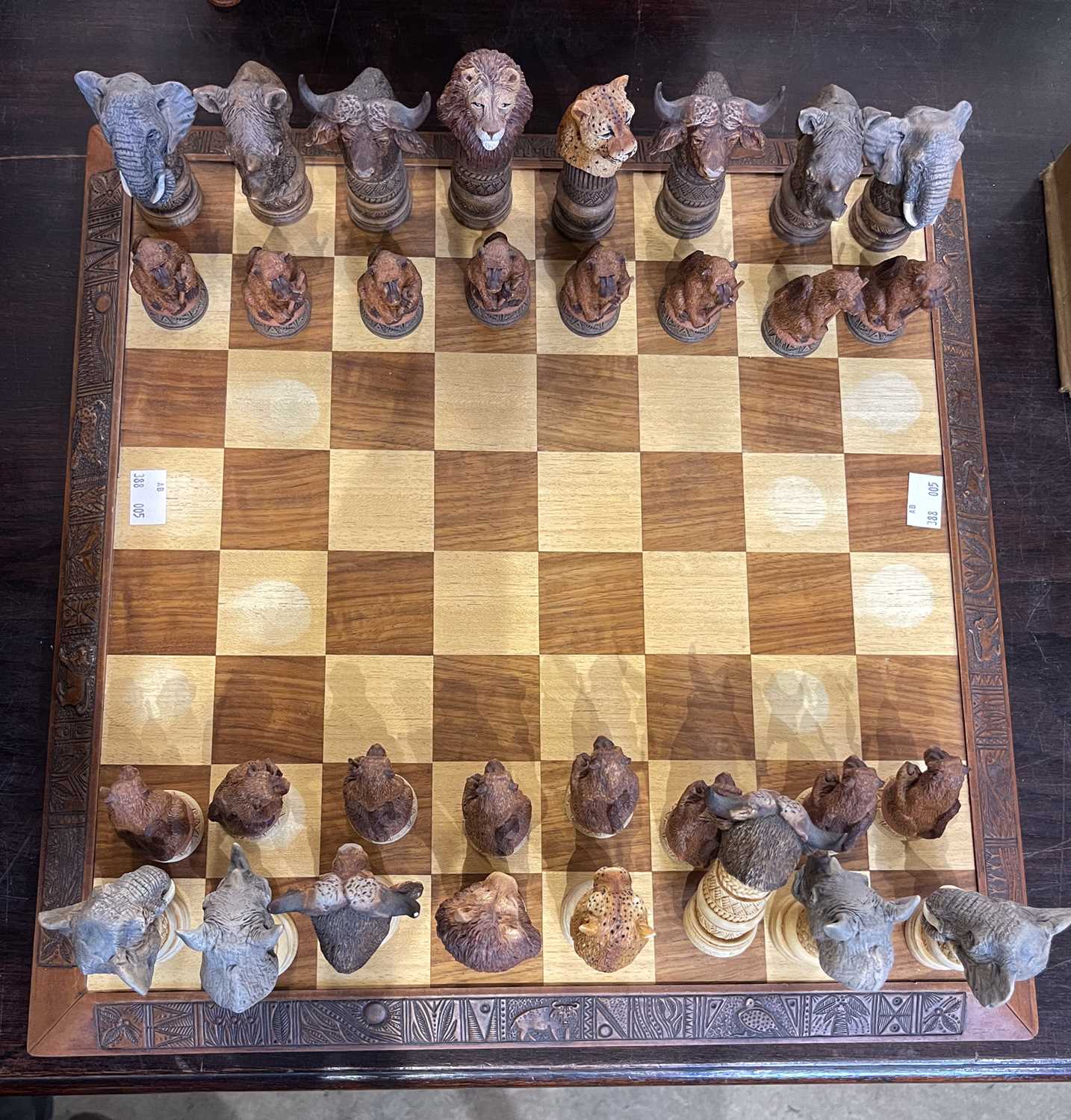 Lot 560 - Gala Star, a composite chess set modelled