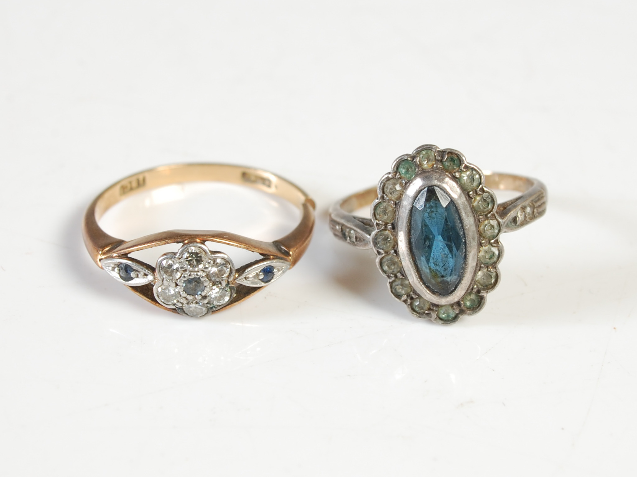 Lot 57 - An early 20th century yellow and white metal