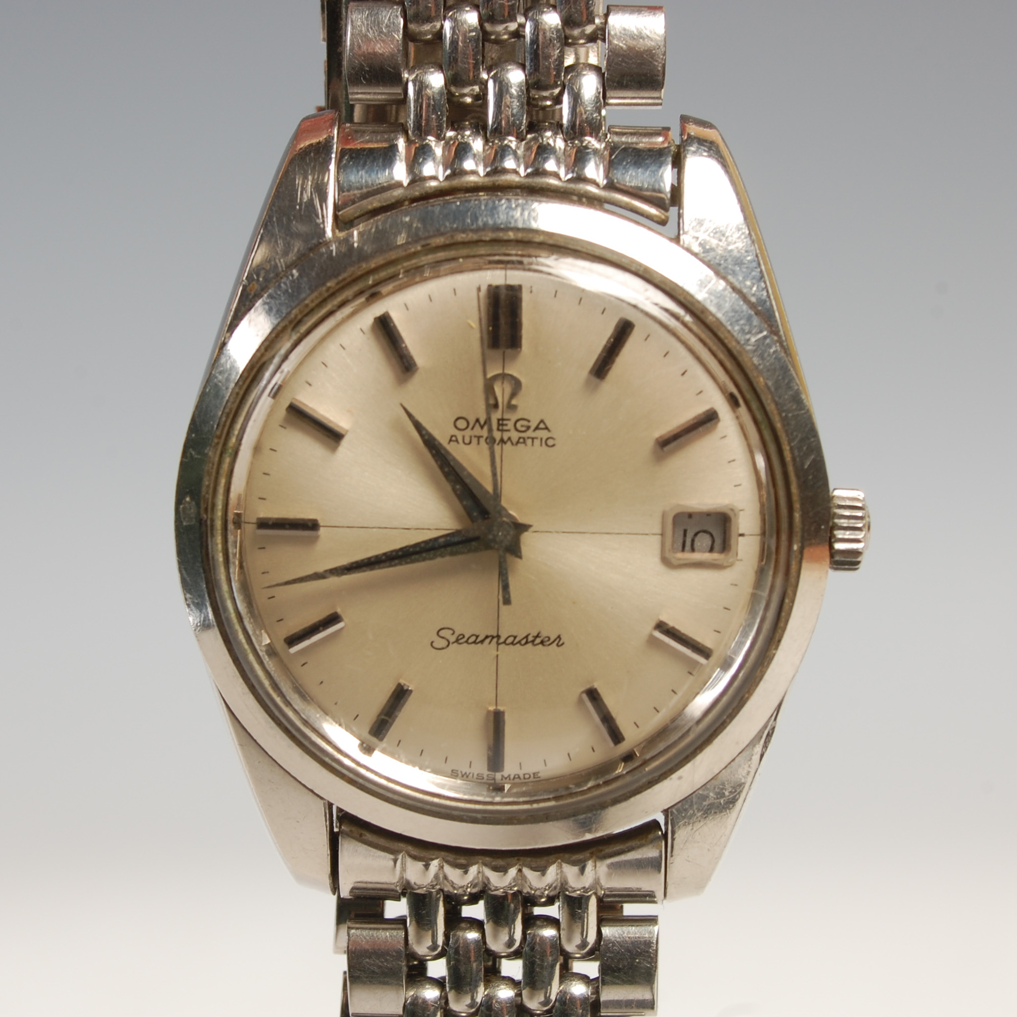 Lot 85 - A vintage gentleman's Omega Automatic