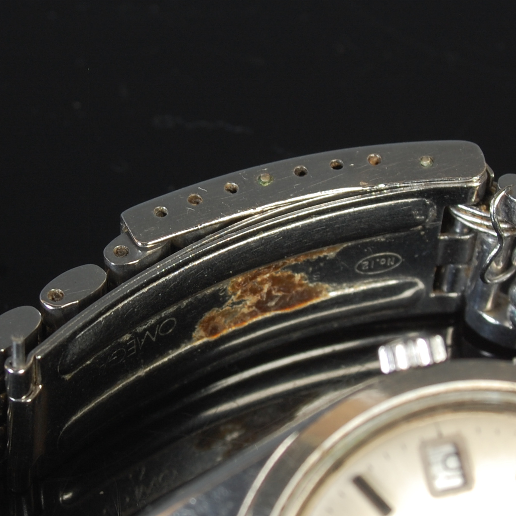 Lot 85 - A vintage gentleman's Omega Automatic