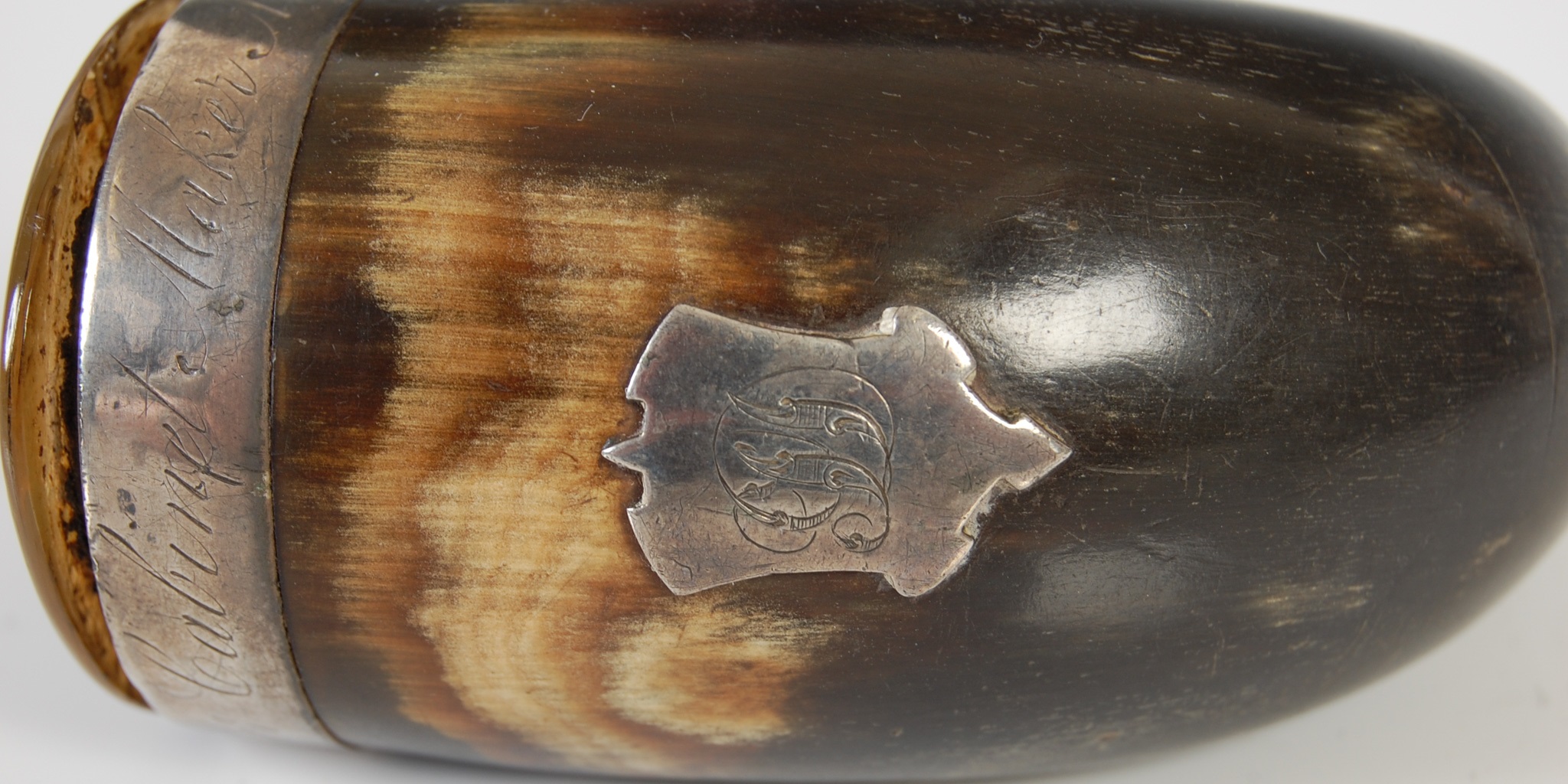 Lot 278 - A Scottish curly horn snuff mull with silver