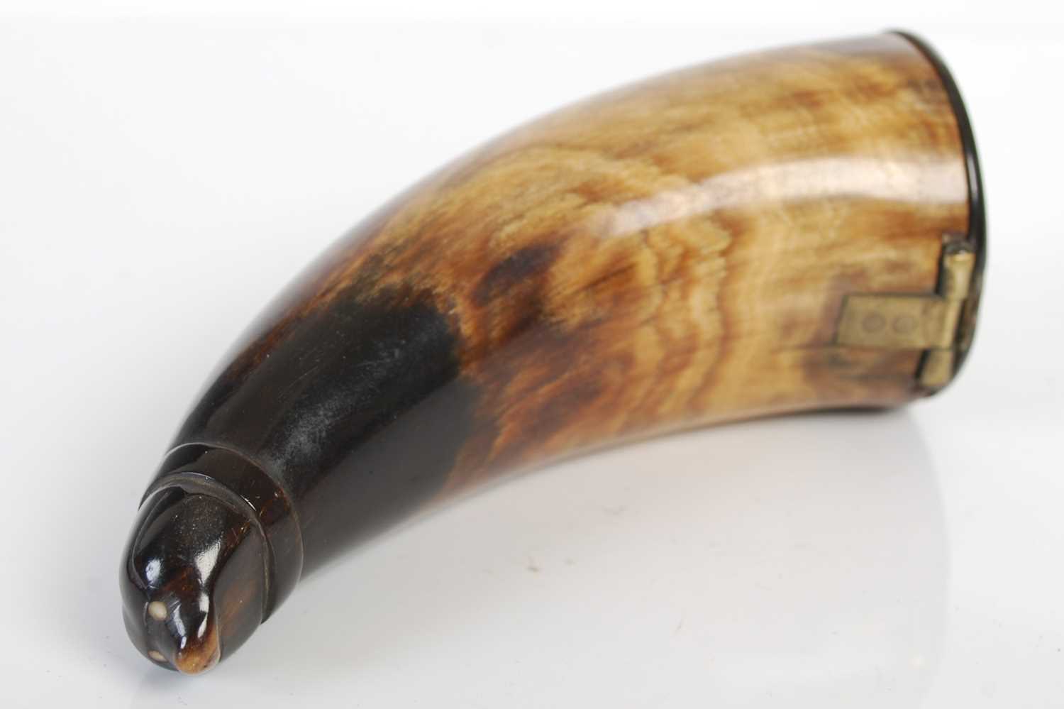 Lot 300 - A Scottish curved horn snuff box,