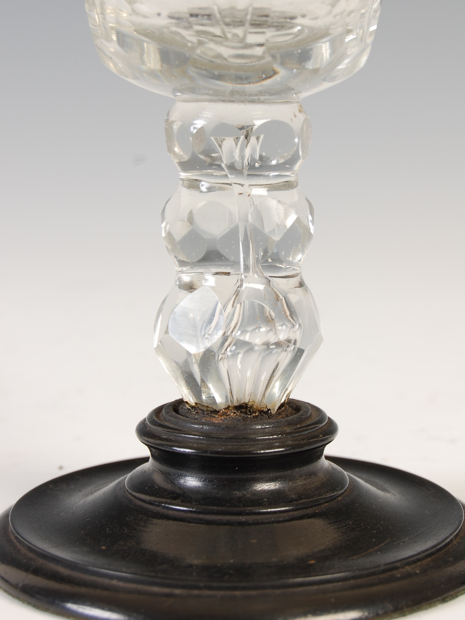 Lot 484 - An 18th century Dutch wine glass, the deep