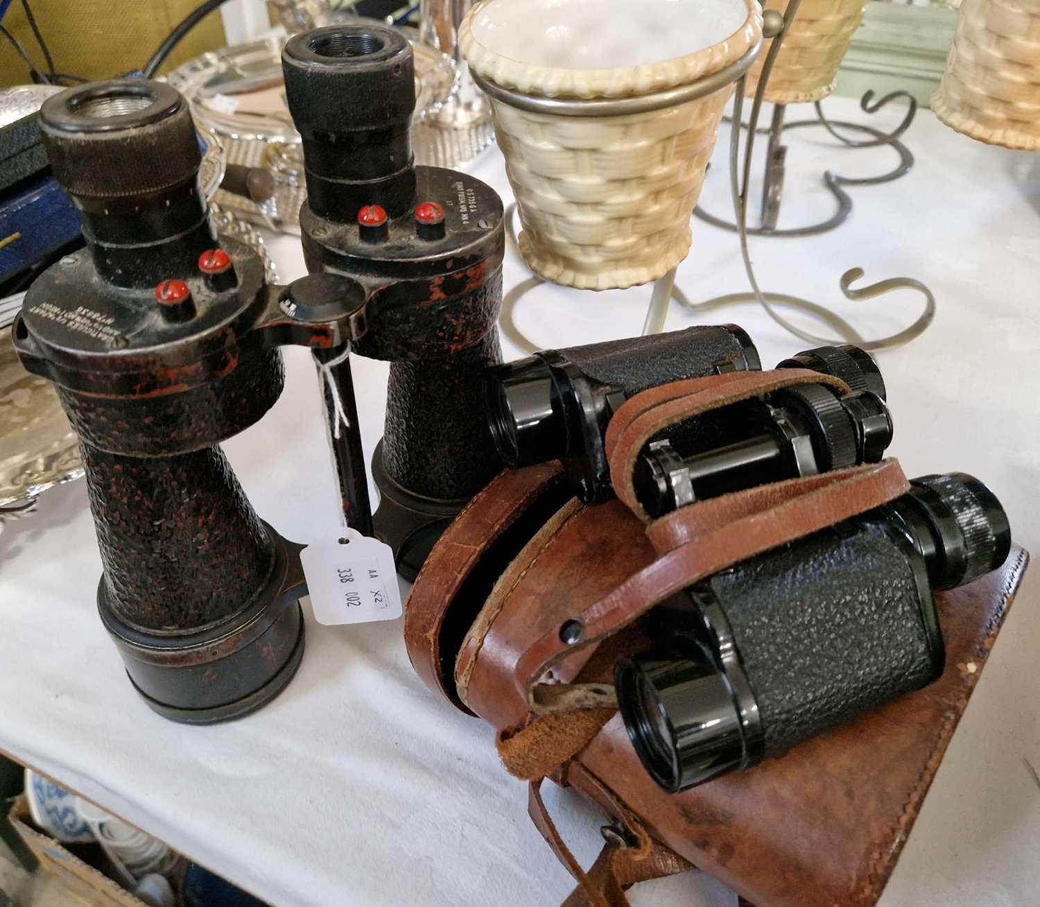 Lot 389 - A leather cased set of Ellgee Cadet 8 x 25
