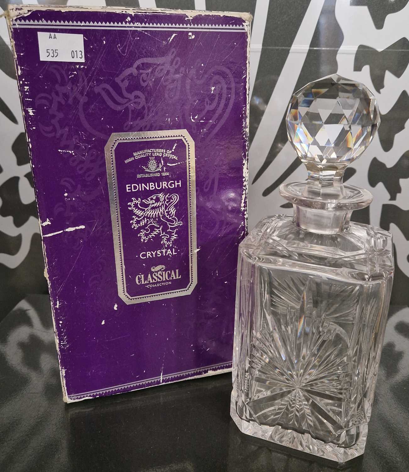 Lot 567 - A boxed Edinburgh Crystal decanter and