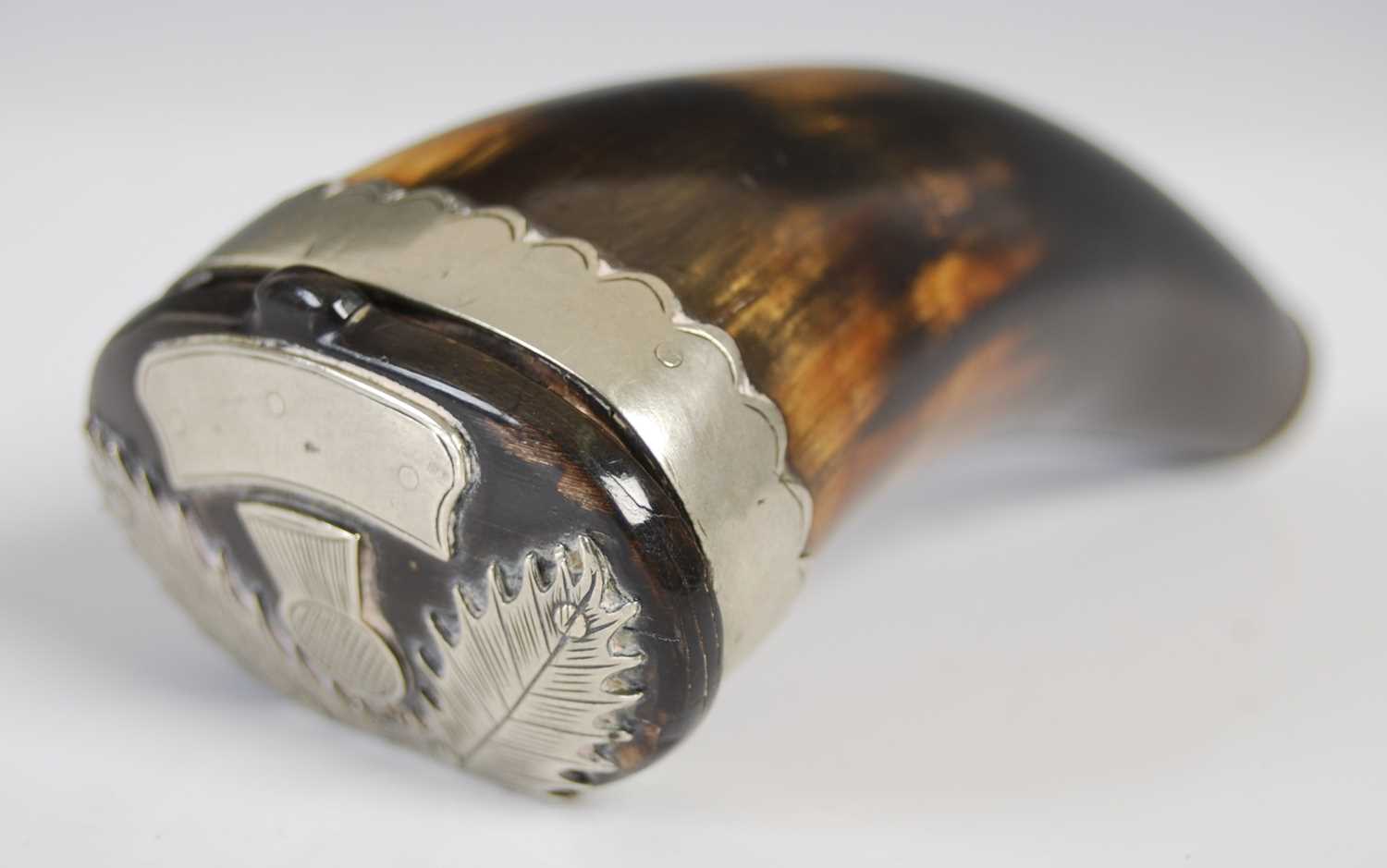 Lot 222 - A Scottish curved horn snuff mull with