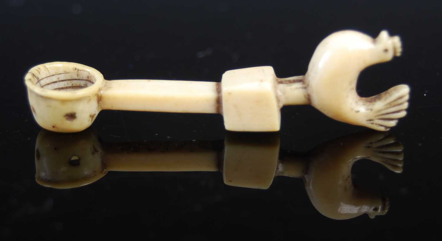 Lot 328 - A Scottish bone snuff spoon carved with a