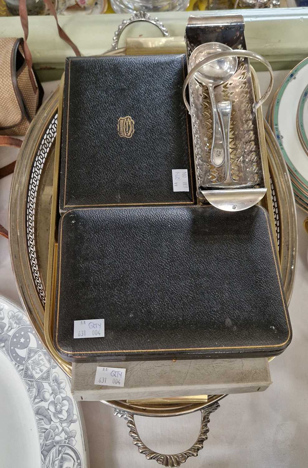 Lot 463 - A collection of EPNS to include a
