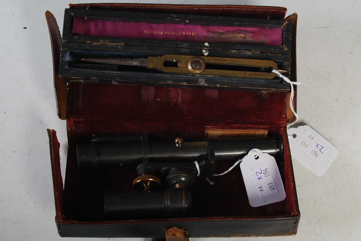 Lot 312 - A Stanley London surveyor's scope contained